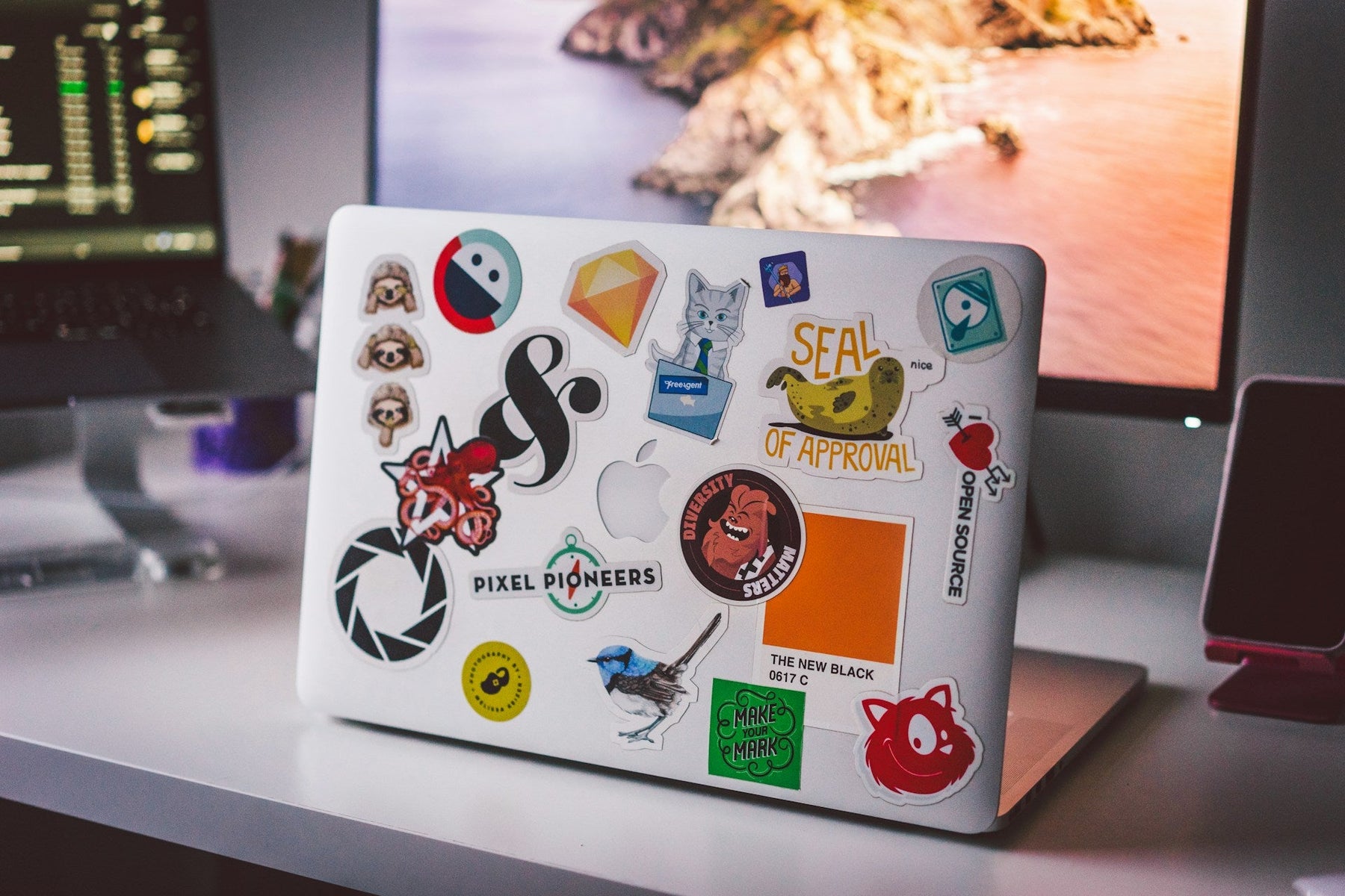 Best Custom Labels and Stickers – 24hrstickers